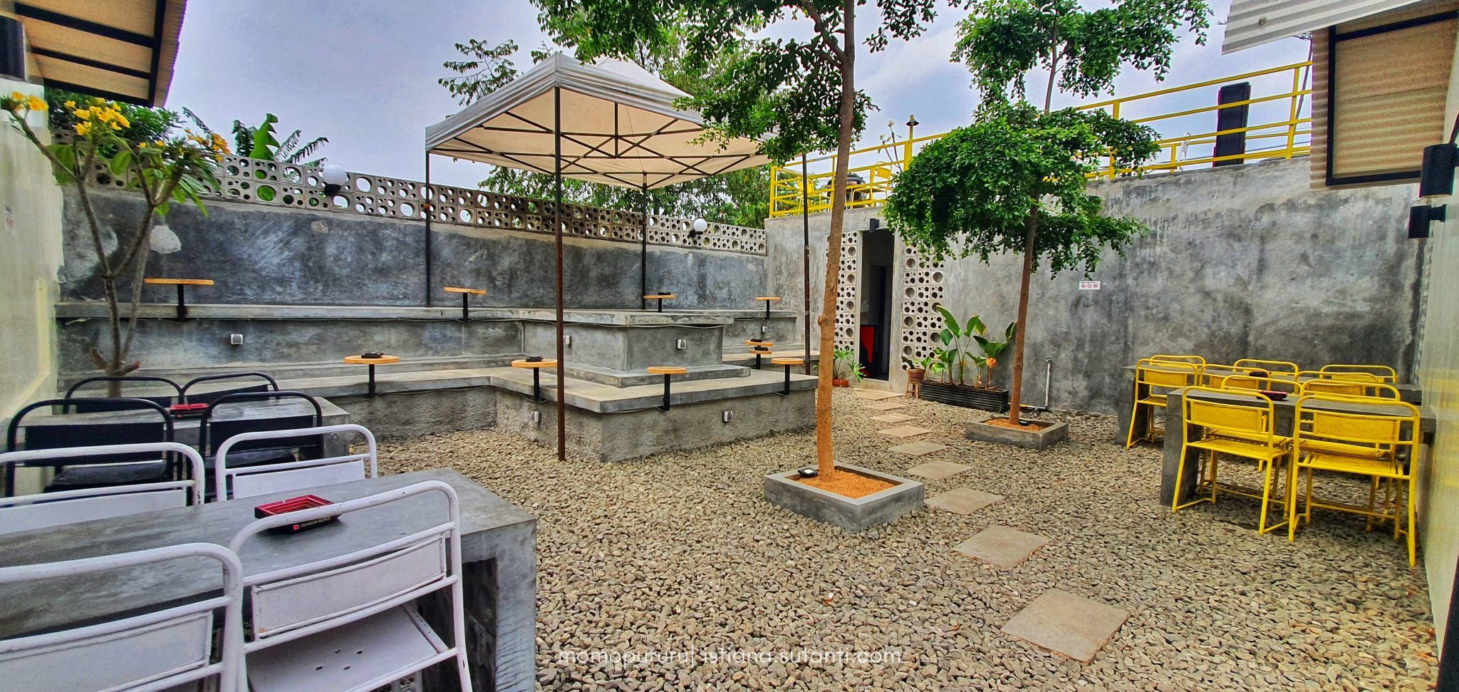 Waroeng Noesantara Juanda, Tempat Makan Kekinian yang Baru Buka di Depok - Blog Traveling ...