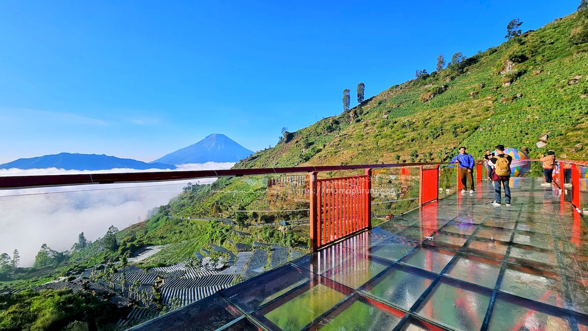 Sunrise di Maha Sky Batu Angkruk Dieng