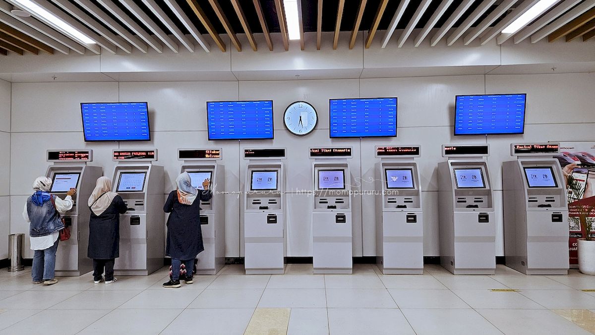 Naik Whoosh, Kereta Cepat Jakarta - Bandung Hanya 30 Menit - Blog ...