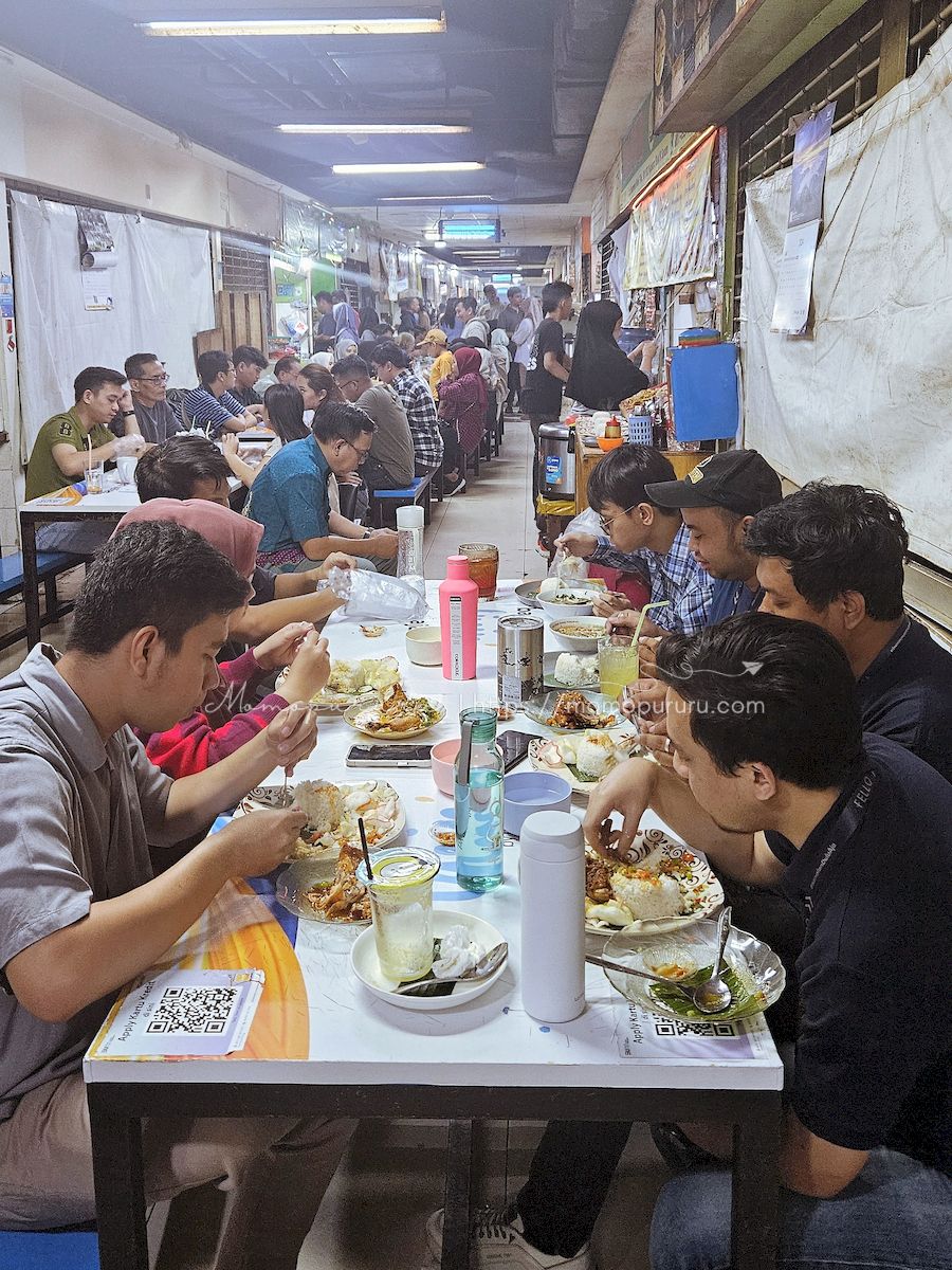 Wisata Kuliner di Pujasera Blok M Square - Blog Traveling Keluarga ...