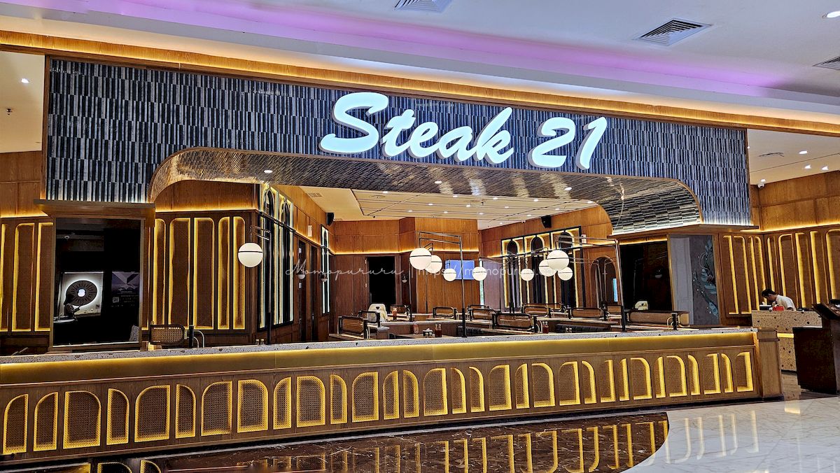 Makan Steak Sambil Karaokean Gratis di Steak 21 - Blog Traveling ...