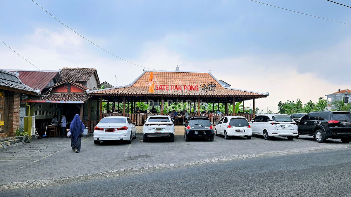 Makan di Sate Klathak Pak Pong Jogja Seramai Apa Ya? - Blog Traveling ...
